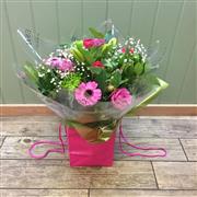 Hocknells Florist Crewe - Order Online or 01270 212343