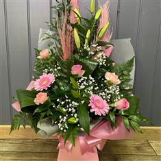 Hocknells Florist Crewe - Order Online or 01270 212343